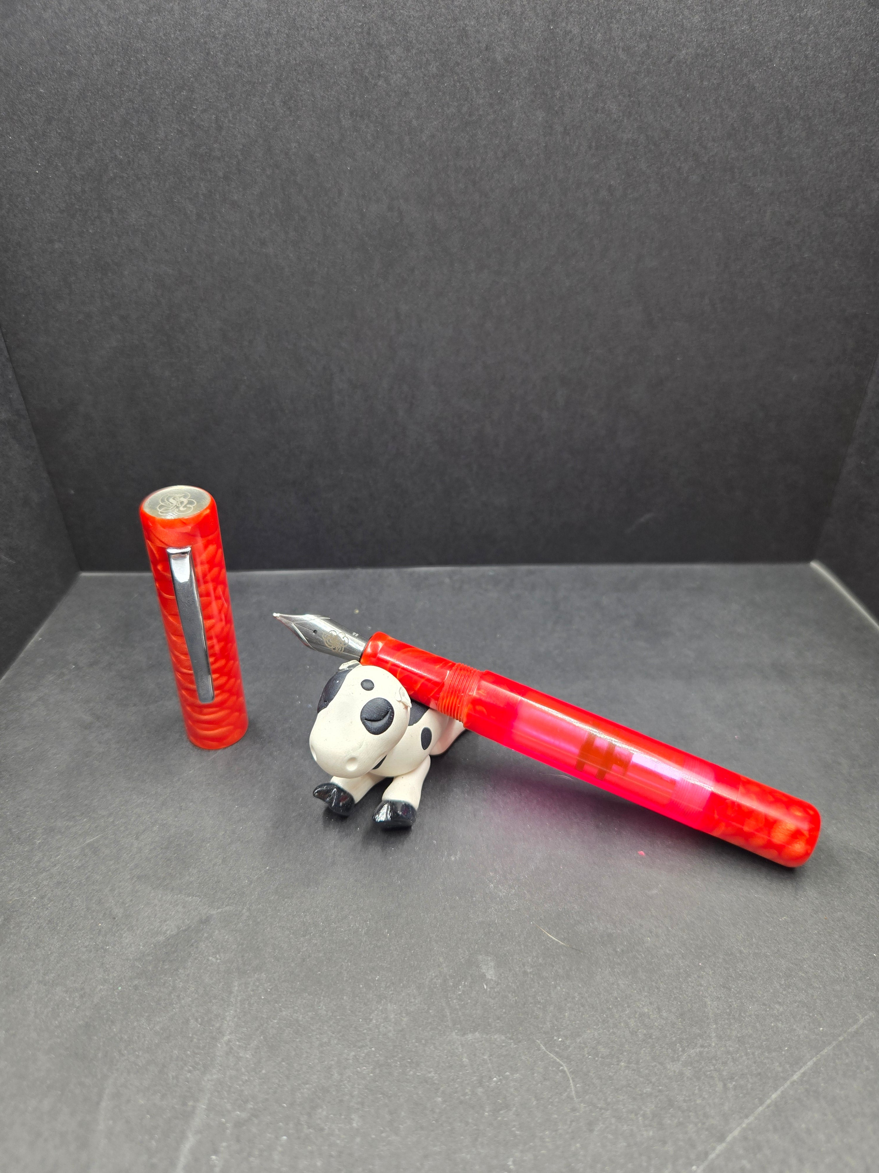 A24 - Juma Magma Dragon- Kölbenfüller – Hinze Pen Company