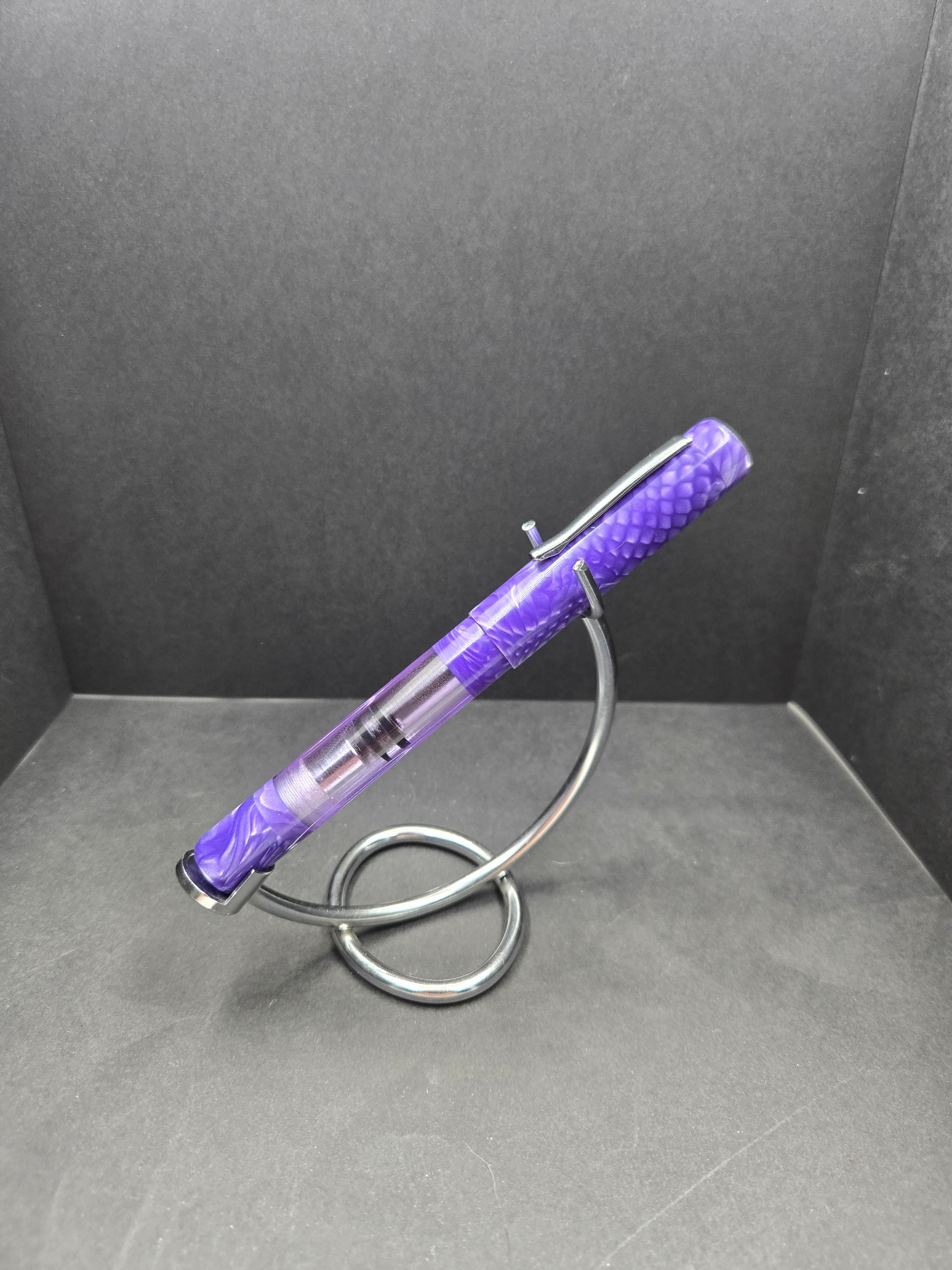 A24 - Juma Purple Dragon- Kölbenfüller – Hinze Pen Company